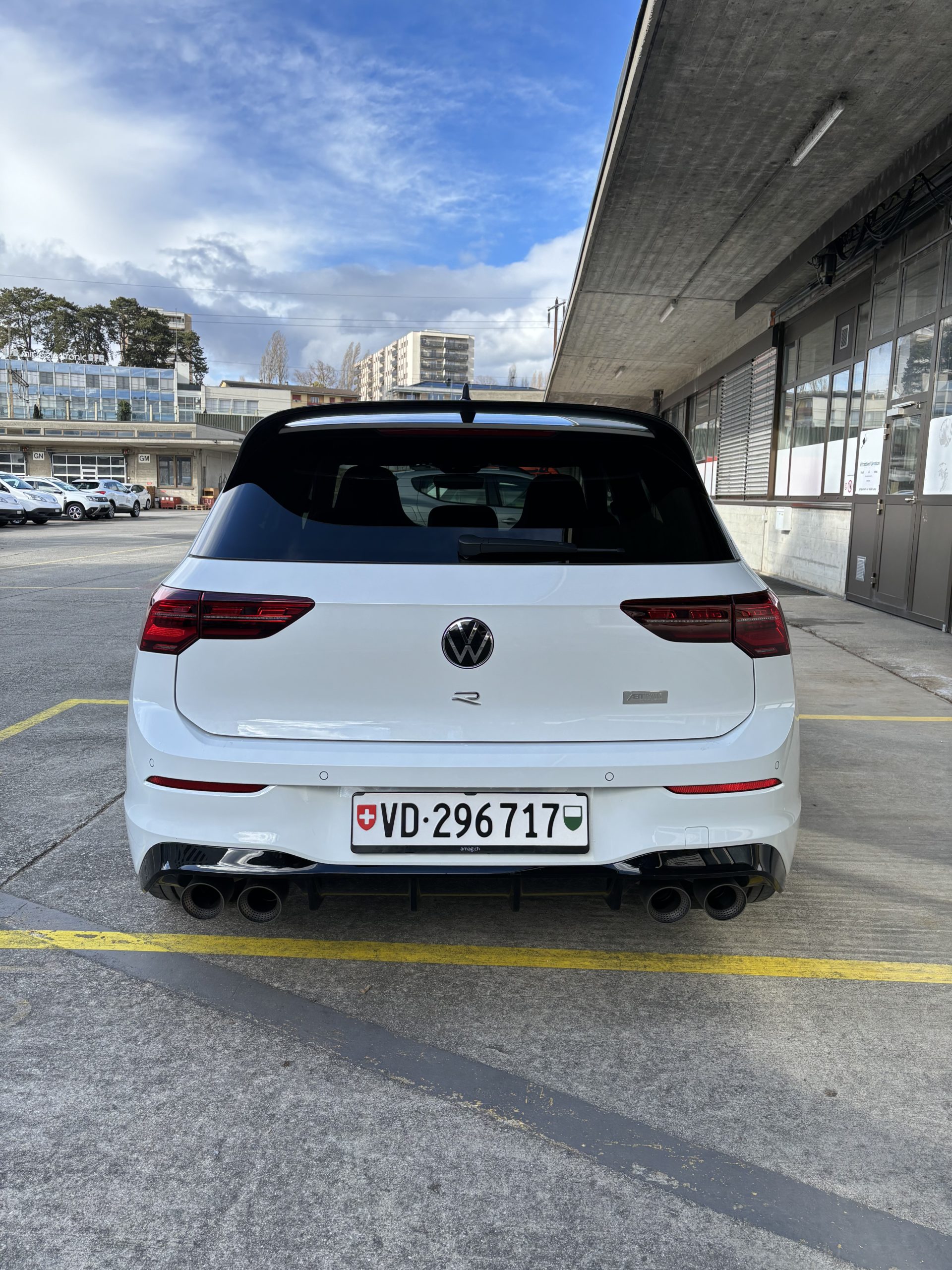 VW Golf 8R ABT 384CH - G.B.A Location